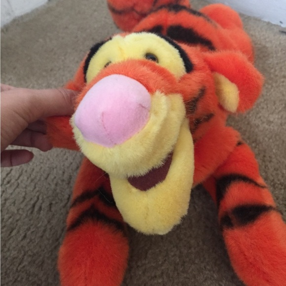 Disney | Toys | Vintage Disney Winnie The Pooh Tigger Stuffed Animal ...